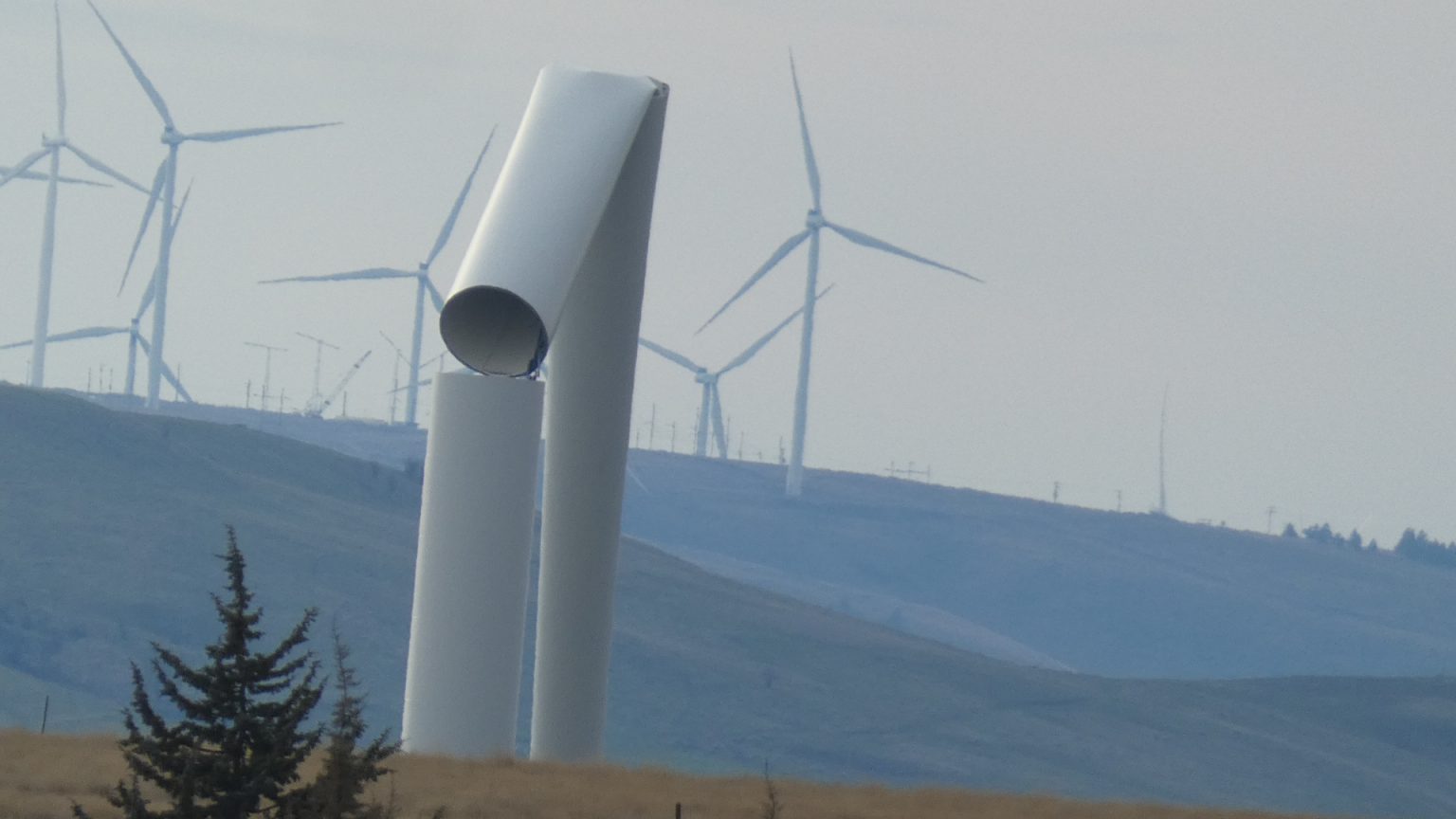 Recent windstorm topples turbine in Klickitat County